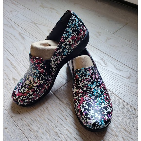 Dansko | Shoes | New Dansko Womens Nora Petals Slip On Shoe Clogs Size ...